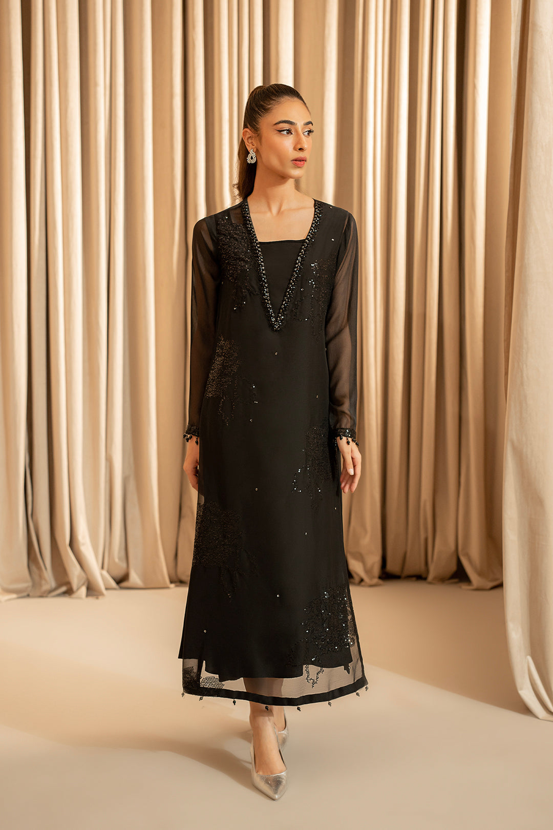 Dronil Long – Lulusar