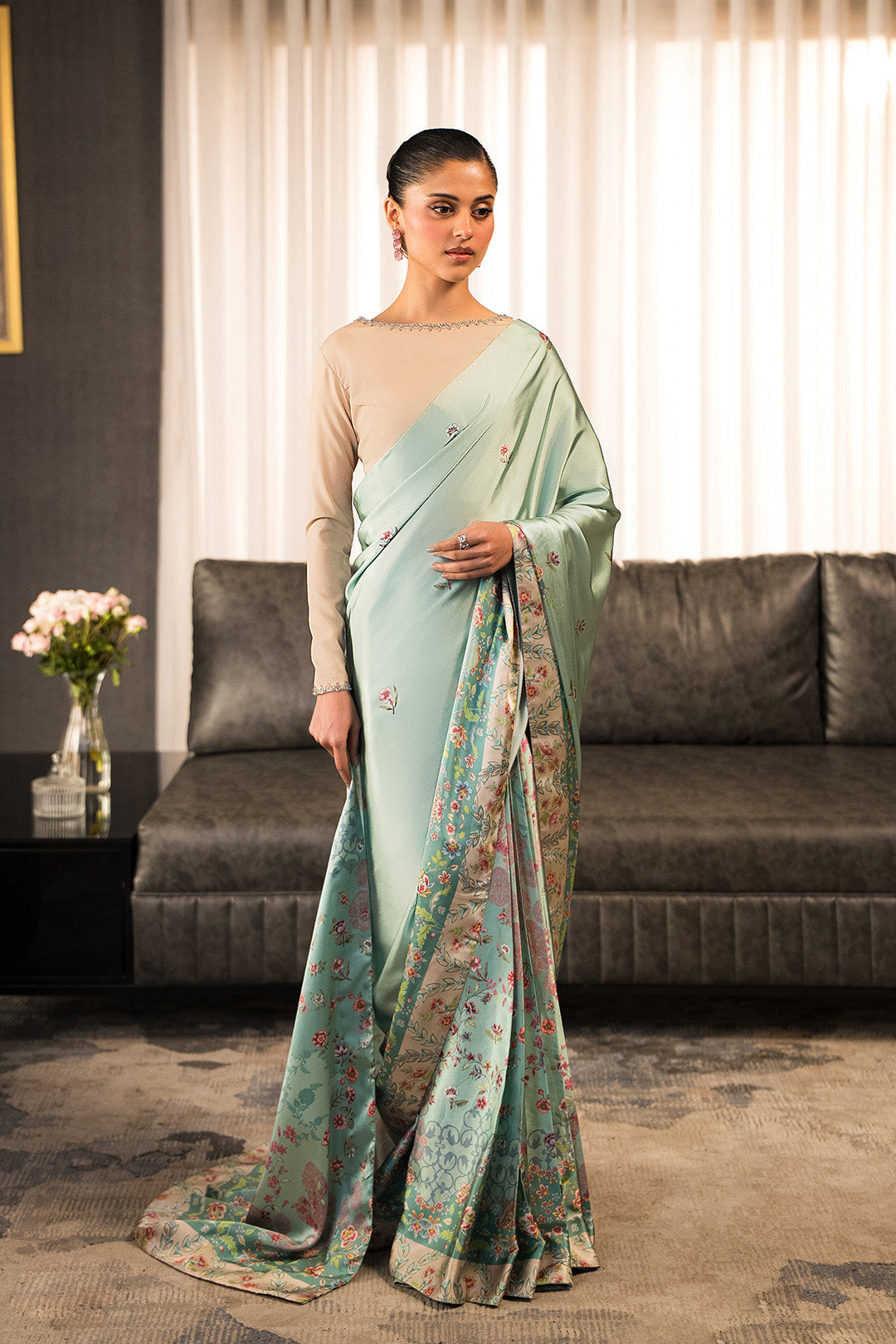 Gulban Crop Top & Saree (2Pc) – Lulusar